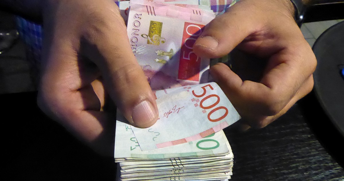 Dyrare avgift till bilregistret men billigare byta skylt | Husbil & Husvagn